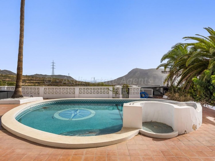 5 bed villa for sale in Chayofa - €774,950 - AAEP1617 - Astliz Estate Agents